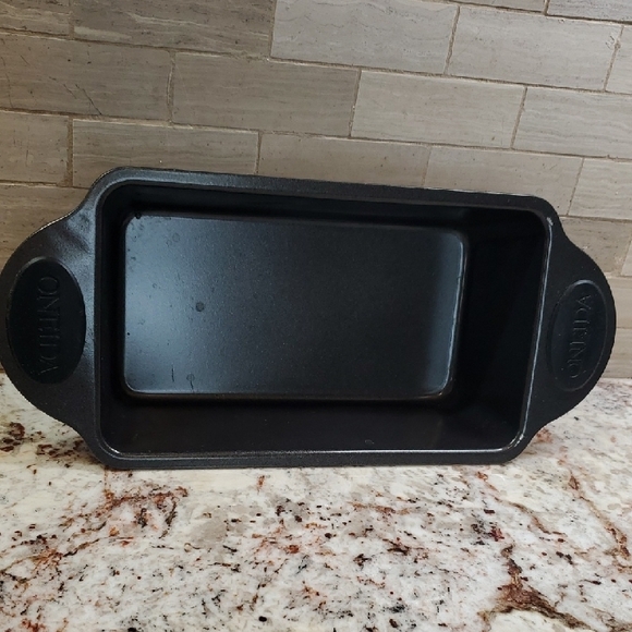 Oneida | Kitchen | Oneida Black Loaf Pan | Poshmark